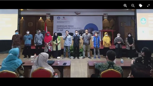 Bimtek Peralatan TIK SMP Region Yogyakarta - Sinau Matematika Bimtek Peralatan TIK SMP Region Yogyakarta - Sinau Matematika